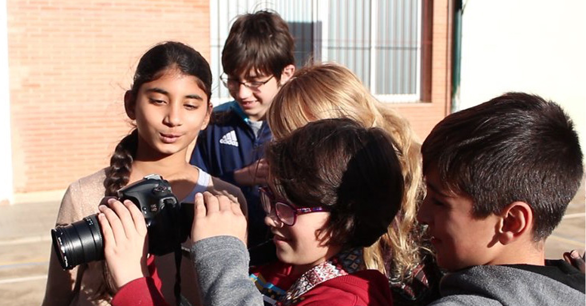 A mirar i escoltar també s’aprén - Benimaclet Entra